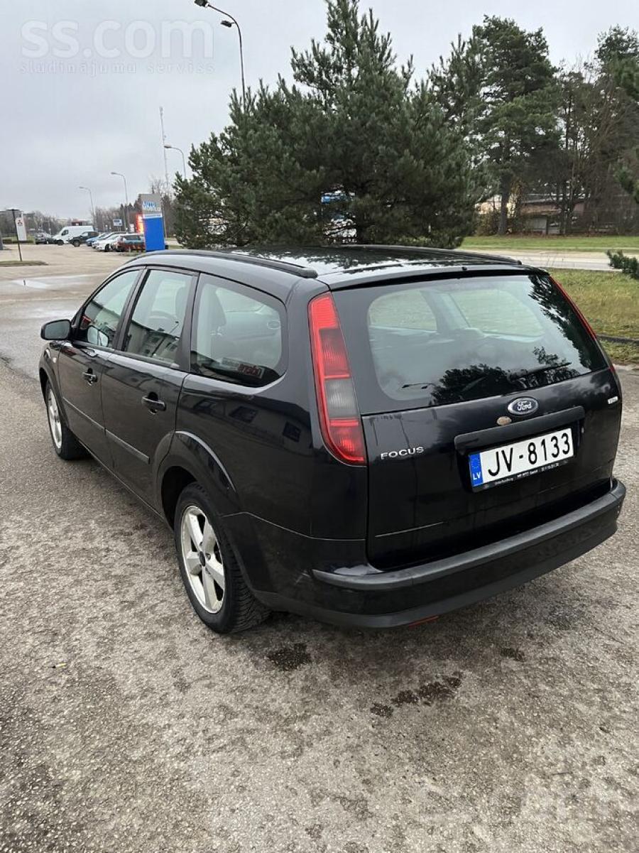 Melns Ford Focus 2005 Jēkabpils, ar dzinēja tilpumu 2.00 L un nobraukumu 371 tūkst. km par 1600 €, foto 4 vietnē AUTOMOTO.COM.LV