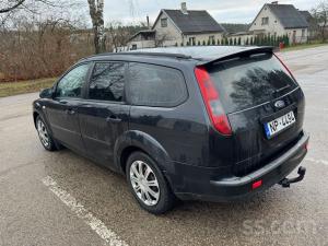 Melns Ford Focus 2005 Rīga, ar dzinēja tilpumu 2.00 L un nobraukumu 298 tūkst. km par 1550 €, foto 4 vietnē AUTOMOTO.COM.LV