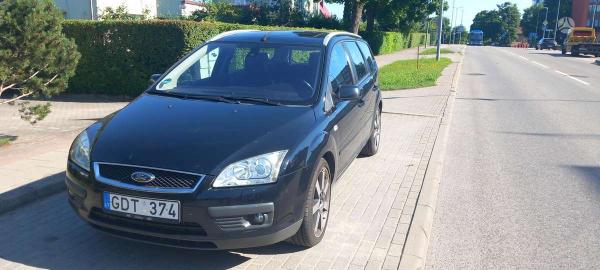 Black Ford Focus 2005 in Klaipeda, with an engine capacity of 2.00 L and mileage of 222 thousand km for 1500 €, photo 3 on AUTOMOTO.COM.LV