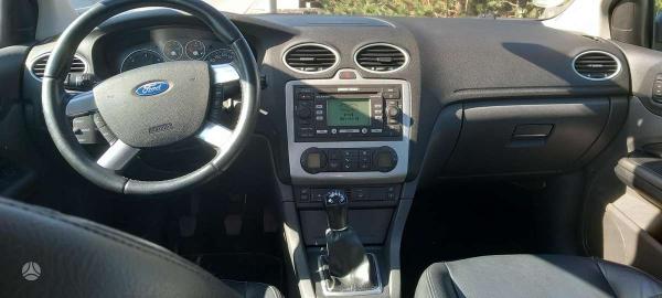 Black Ford Focus 2005 in Klaipeda, with an engine capacity of 2.00 L and mileage of 222 thousand km for 1500 €, photo 5 on AUTOMOTO.COM.LV