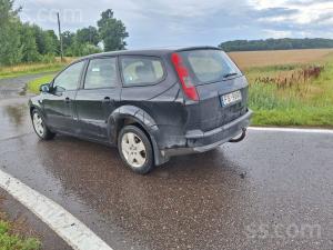 Melns Ford Focus 2006 Tukums, ar dzinēja tilpumu 1.60 L un nobraukumu 340 tūkst. km par 1000 €, foto 4 vietnē AUTOMOTO.COM.LV