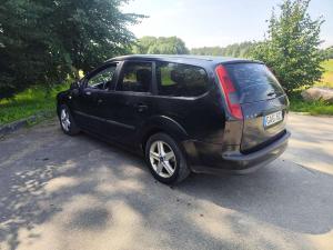 Melns Ford Focus 2006 Panevēža, ar dzinēja tilpumu 1.56 L un nobraukumu 265 tūkst. km par 999 €, foto 6 vietnē AUTOMOTO.COM.LV