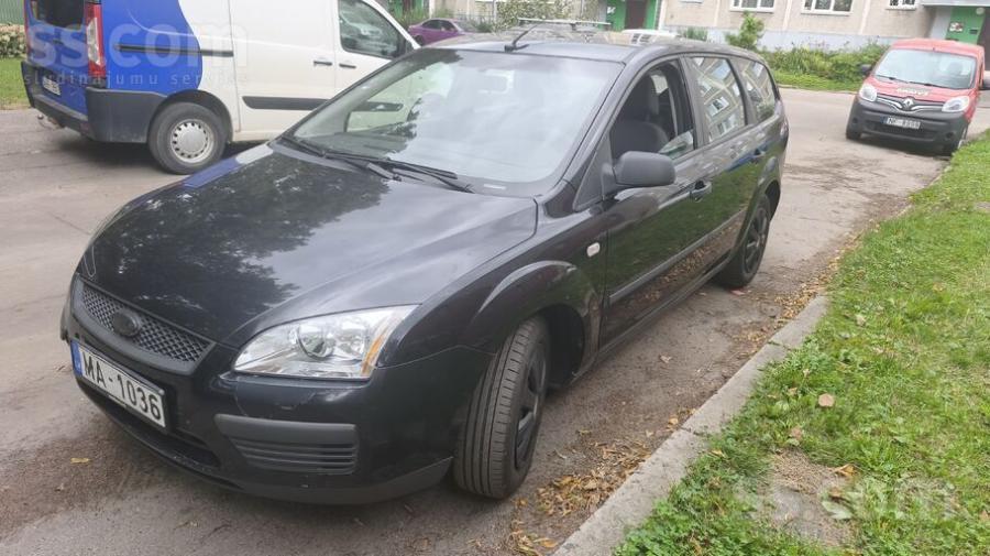 Melns Ford Focus 2006 Rīga, ar dzinēja tilpumu 1.60 L un nobraukumu 323 tūkst. km par 1500 €, foto 3 vietnē AUTOMOTO.COM.LV
