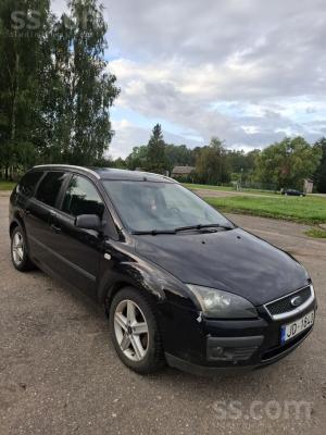 Melns Ford Focus 2006 Dobele, ar dzinēja tilpumu 1.60 L un nobraukumu 325 tūkst. km par 1200 €, foto 3 vietnē AUTOMOTO.COM.LV
