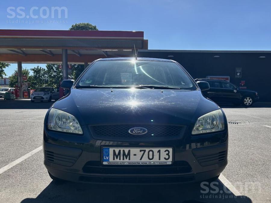 Black Ford Focus 2007 in Riga, with an engine capacity of 1.60 L and mileage of 242 thousand km for 1500 €, photo 4 on AUTOMOTO.COM.LV