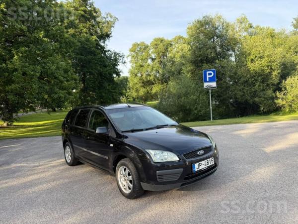 Melns Ford Focus 2007 Jelgava, ar dzinēja tilpumu 1.60 L un nobraukumu 360 tūkst. km par 1400 €, foto 4 vietnē AUTOMOTO.COM.LV