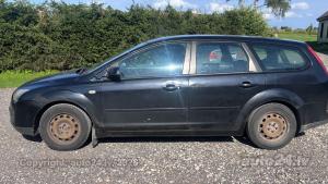 Melns Ford Focus 2007 Viljandi, ar dzinēja tilpumu 1.60 L un nobraukumu 330 tūkst. km par 1499 €, foto 9 vietnē AUTOMOTO.COM.LV