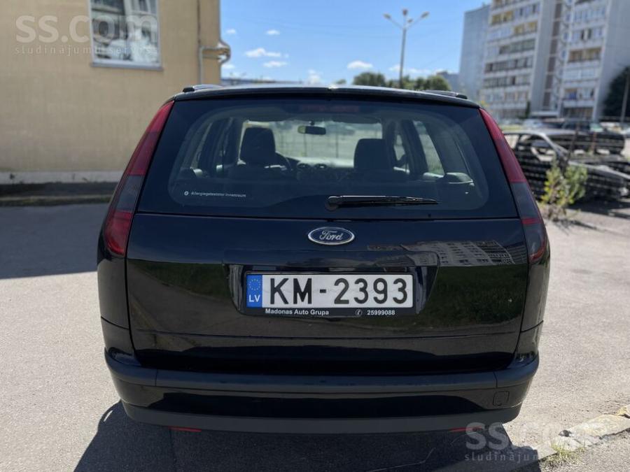 Melns Ford Focus 2008 Rīga, ar dzinēja tilpumu 1.60 L un nobraukumu 331 tūkst. km par 550 €, foto 6 vietnē AUTOMOTO.COM.LV