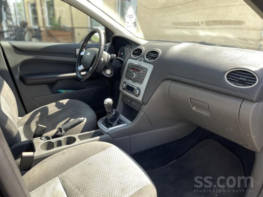 Melns Ford Focus 2008 Rīga, ar dzinēja tilpumu 1.60 L un nobraukumu 331 tūkst. km par 550 €, foto 14 vietnē AUTOMOTO.COM.LV
