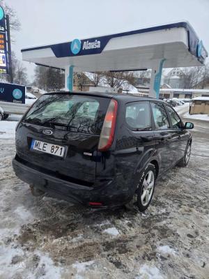 Black Ford Focus 2008 in Vilnius, with an engine capacity of 1.56 L and mileage of 278 thousand km for 1600 €, photo 12 on AUTOMOTO.COM.LV