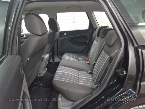 Black Ford Focus 2008 in Viljandi, with an engine capacity of 1.60 L and mileage of 256 thousand km for 2290 €, photo 6 on AUTOMOTO.COM.LV