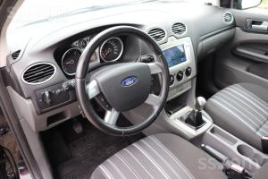 Melns Ford Focus 2008 Rīga, ar dzinēja tilpumu 1.60 L un nobraukumu 232 tūkst. km par 2700 €, foto 16 vietnē AUTOMOTO.COM.LV