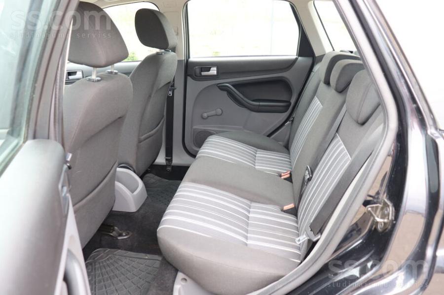 Melns Ford Focus 2008 Rīga, ar dzinēja tilpumu 1.60 L un nobraukumu 232 tūkst. km par 2700 €, foto 17 vietnē AUTOMOTO.COM.LV