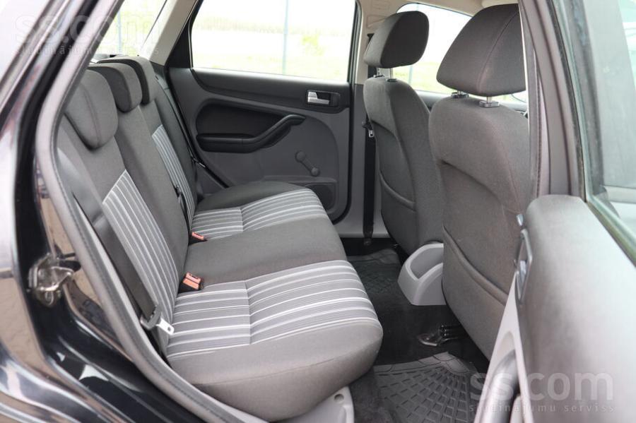 Melns Ford Focus 2008 Rīga, ar dzinēja tilpumu 1.60 L un nobraukumu 232 tūkst. km par 2700 €, foto 21 vietnē AUTOMOTO.COM.LV