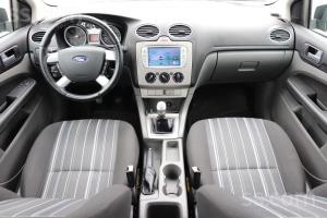Melns Ford Focus 2008 Rīga, ar dzinēja tilpumu 1.60 L un nobraukumu 232 tūkst. km par 2700 €, foto 24 vietnē AUTOMOTO.COM.LV
