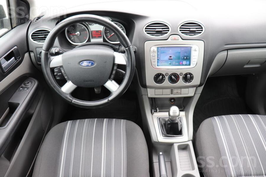 Melns Ford Focus 2008 Rīga, ar dzinēja tilpumu 1.60 L un nobraukumu 232 tūkst. km par 2700 €, foto 25 vietnē AUTOMOTO.COM.LV