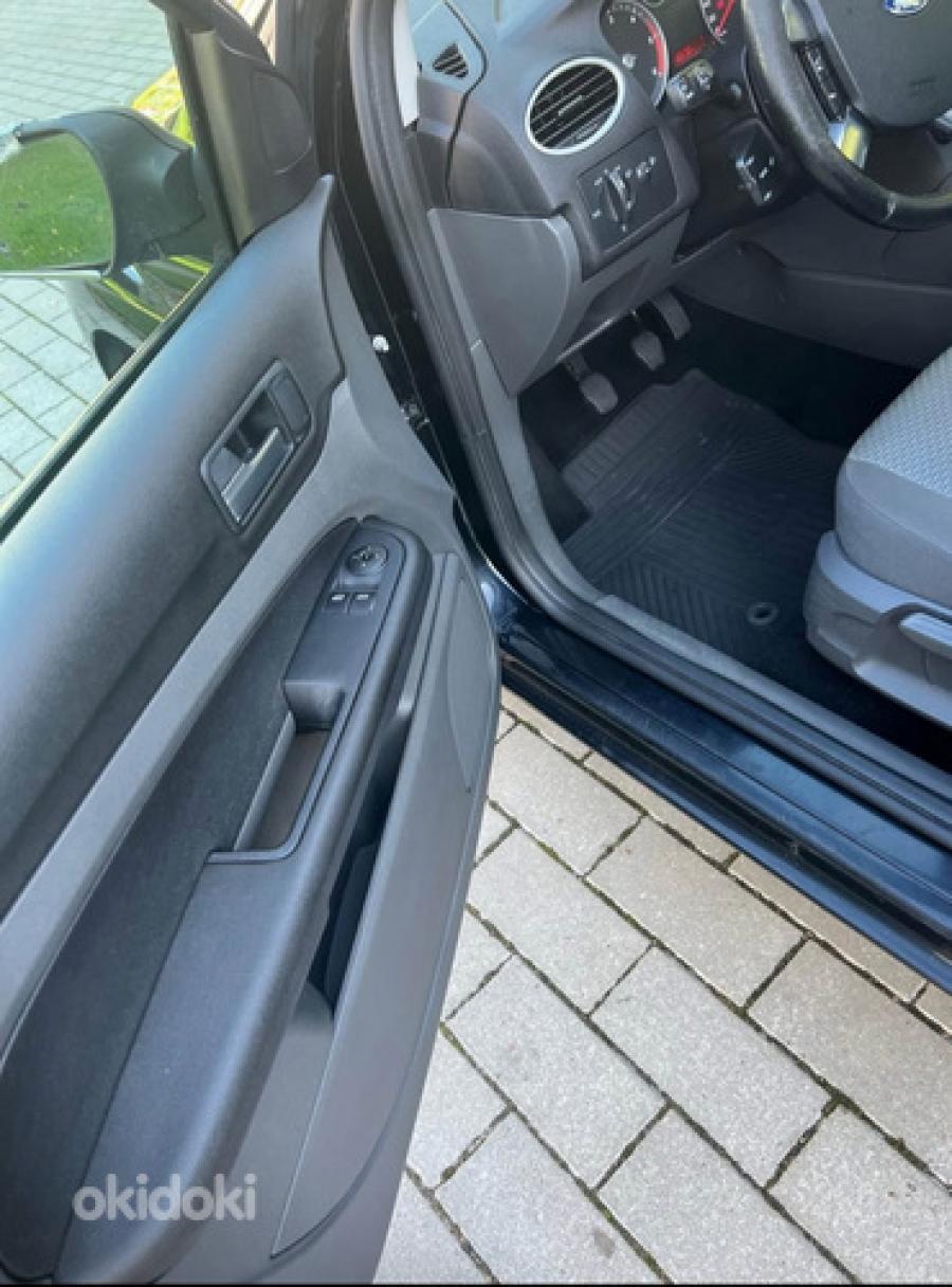 Melns Ford Focus 2008 Rakvere, ar dzinēja tilpumu 1.60 L un nobraukumu 416 tūkst. km par 2200 €, foto 7 vietnē AUTOMOTO.COM.LV