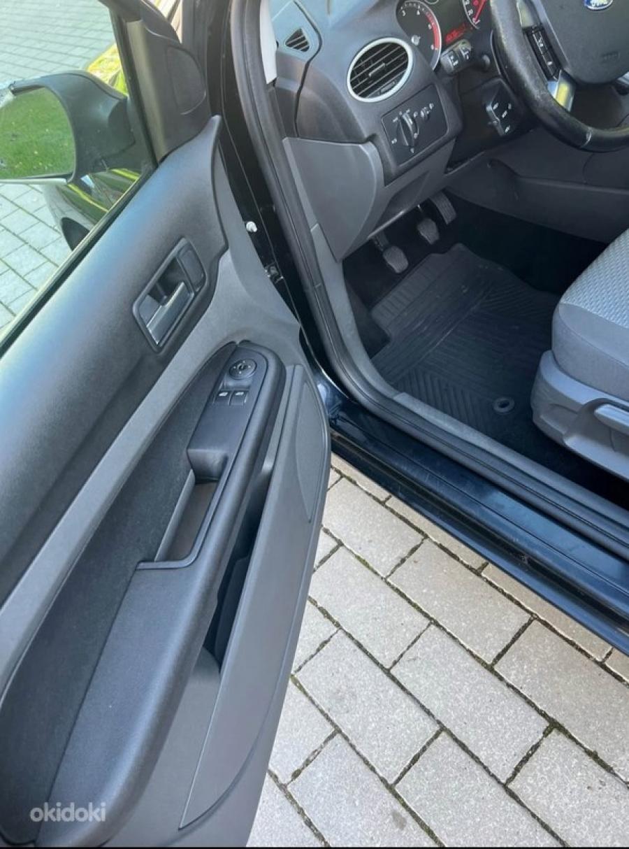 Melns Ford Focus 2008 Rakvere, ar dzinēja tilpumu 1.60 L un nobraukumu 416 tūkst. km par 2200 €, foto 16 vietnē AUTOMOTO.COM.LV