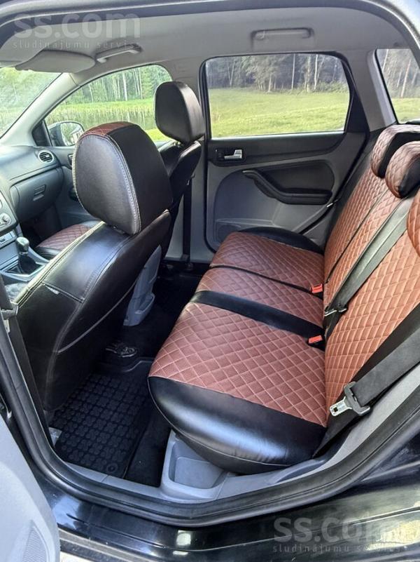 Melns Ford Focus 2008 Cēsis, ar dzinēja tilpumu 1.60 L un nobraukumu 316 tūkst. km par 1250 €, foto 5 vietnē AUTOMOTO.COM.LV