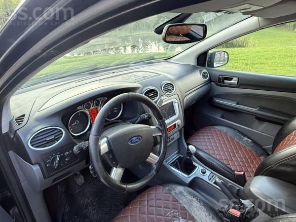 Melns Ford Focus 2008 Cēsis, ar dzinēja tilpumu 1.60 L un nobraukumu 316 tūkst. km par 1250 €, foto 6 vietnē AUTOMOTO.COM.LV
