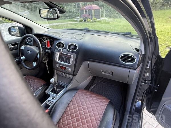 Melns Ford Focus 2008 Cēsis, ar dzinēja tilpumu 1.60 L un nobraukumu 316 tūkst. km par 1250 €, foto 7 vietnē AUTOMOTO.COM.LV