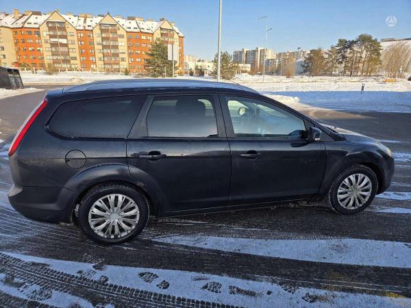 Black Ford Focus 2009 in Vilnius, with an engine capacity of 1.56 L and mileage of 224 thousand km for 800 €, photo 2 on AUTOMOTO.COM.LV