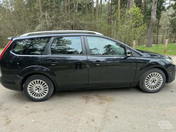 Black Ford Focus 2009 in Trakai, with an engine capacity of 1.60 L and mileage of 391 thousand km for 1000 €, photo 6 on AUTOMOTO.COM.LV