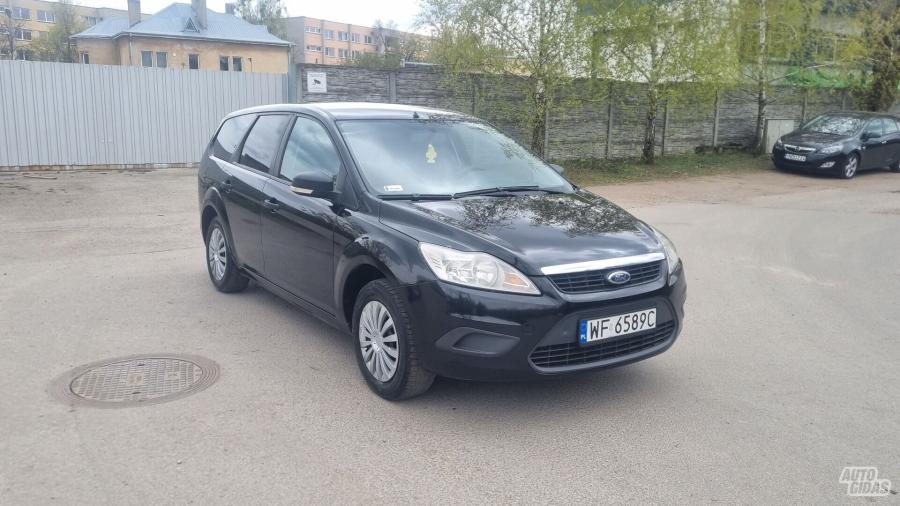 Melns Ford Focus 2009 Kauņa, ar dzinēja tilpumu 1.60 L un nobraukumu 396 tūkst. km par 2399 €, foto 3 vietnē AUTOMOTO.COM.LV