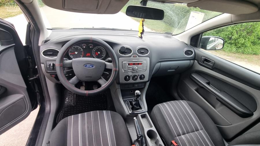 Melns Ford Focus 2009 Kauņa, ar dzinēja tilpumu 1.60 L un nobraukumu 396 tūkst. km par 1999 €, foto 7 vietnē AUTOMOTO.COM.LV