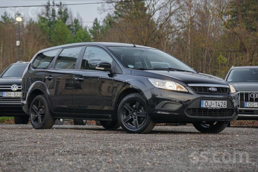 Melns Ford Focus 2009 Rīga, ar dzinēja tilpumu 1.60 L un nobraukumu 223 tūkst. km par 2590 €, foto 3 vietnē AUTOMOTO.COM.LV