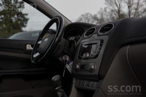 Melns Ford Focus 2009 Rīga, ar dzinēja tilpumu 1.60 L un nobraukumu 223 tūkst. km par 2590 €, foto 7 vietnē AUTOMOTO.COM.LV