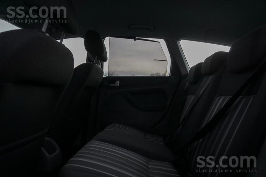 Melns Ford Focus 2009 Rīga, ar dzinēja tilpumu 1.60 L un nobraukumu 223 tūkst. km par 2590 €, foto 16 vietnē AUTOMOTO.COM.LV