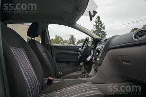 Black Ford Focus 2009 in Riga, with an engine capacity of 1.60 L and mileage of 223 thousand km for 1990 €, photo 6 on AUTOMOTO.COM.LV