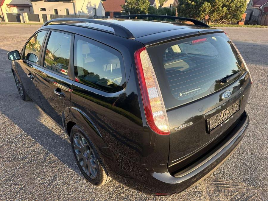Melns Ford Focus 2009 Šauļi, ar dzinēja tilpumu 1.60 L un nobraukumu 277 tūkst. km par 2550 €, foto 17 vietnē AUTOMOTO.COM.LV