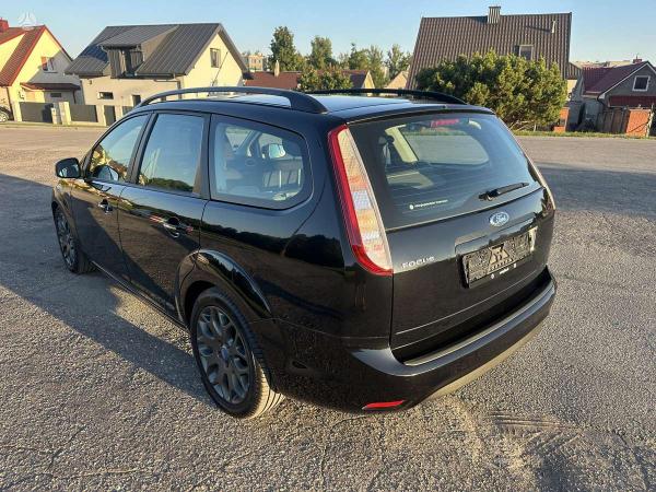 Melns Ford Focus 2009 Šauļi, ar dzinēja tilpumu 1.60 L un nobraukumu 277 tūkst. km par 2550 €, foto 5 vietnē AUTOMOTO.COM.LV