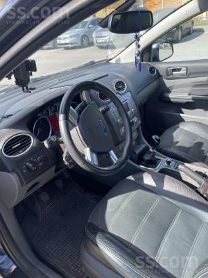 Black Ford Focus 2009 in Jelgava, with an engine capacity of 2.00 L and mileage of 366 thousand km for 1000 €, photo  on AUTOMOTO.COM.LV