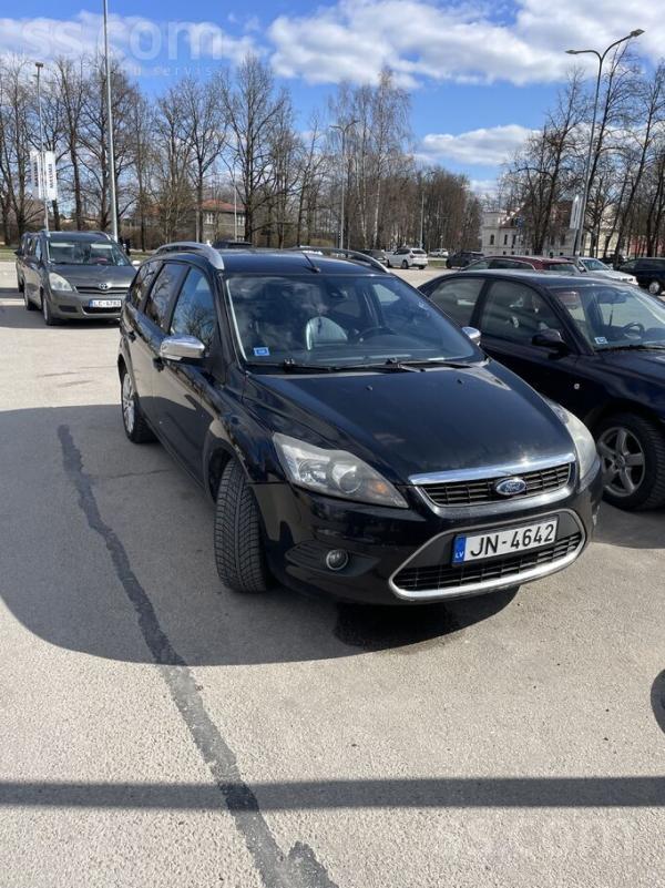 Black Ford Focus 2009 in Jelgava, with an engine capacity of 2.00 L and mileage of 366 thousand km for 1000 €, photo 6 on AUTOMOTO.COM.LV