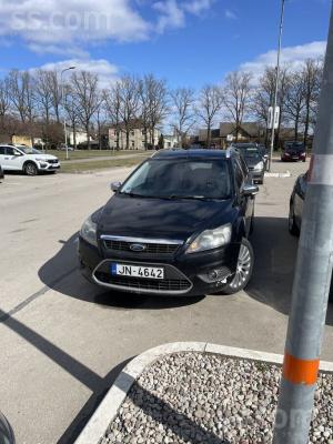 Black Ford Focus 2009 in Jelgava, with an engine capacity of 2.00 L and mileage of 366 thousand km for 1000 €, photo 8 on AUTOMOTO.COM.LV