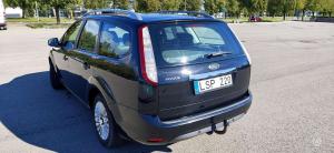 Black Ford Focus 2009 in Alytus, with an engine capacity of 1.56 L and mileage of 310 thousand km for 2100 €, photo 8 on AUTOMOTO.COM.LV