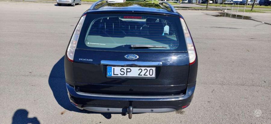 Black Ford Focus 2009 in Alytus, with an engine capacity of 1.56 L and mileage of 310 thousand km for 2100 €, photo 9 on AUTOMOTO.COM.LV