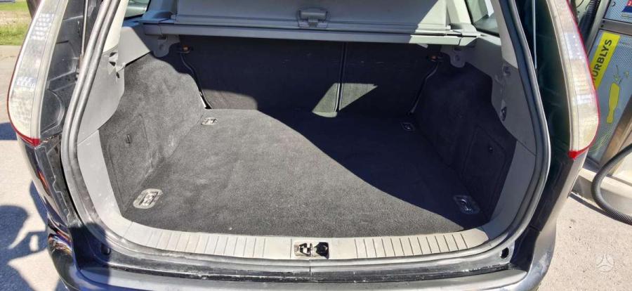 Black Ford Focus 2009 in Alytus, with an engine capacity of 1.56 L and mileage of 310 thousand km for 2100 €, photo 25 on AUTOMOTO.COM.LV