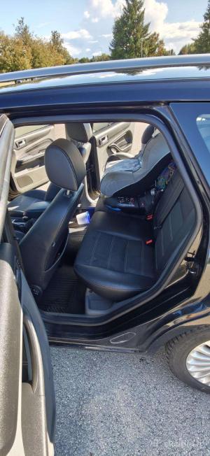Black Ford Focus 2009 in Alytus, with an engine capacity of 1.60 L and mileage of 310 thousand km for 2100 €, photo 19 on AUTOMOTO.COM.LV