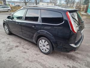 Black Ford Focus 2010 in Riga, with an engine capacity of 1.60 L and mileage of 334 thousand km for 1970 €, photo 4 on AUTOMOTO.COM.LV