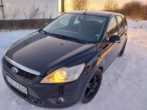 Black Ford Focus 2010 in Siauliai, with an engine capacity of 1.56 L and mileage of 320 thousand km for 1950 €, photo 2 on AUTOMOTO.COM.LV
