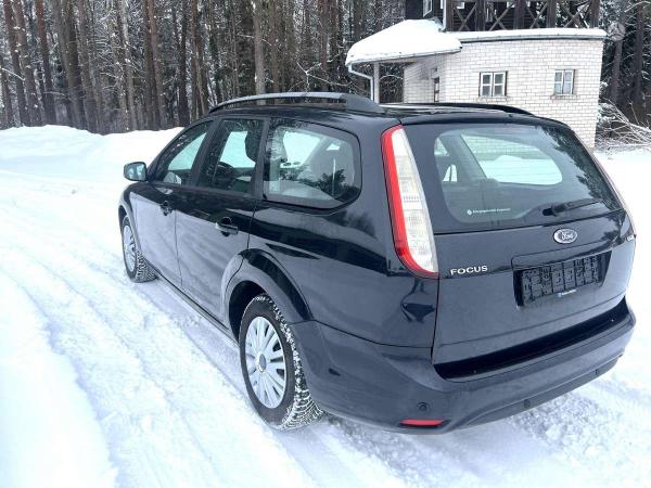 Melns Ford Focus 2010 Utena, ar dzinēja tilpumu 1.56 L un nobraukumu 290 tūkst. km par 2100 €, foto 5 vietnē AUTOMOTO.COM.LV