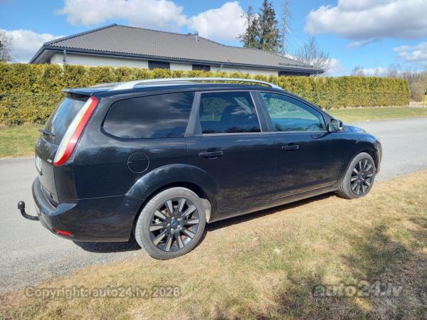 Black Ford Focus 2010 in Tallinn, with an engine capacity of 1.60 L and mileage of 176 thousand km for 3850 €, photo 6 on AUTOMOTO.COM.LV