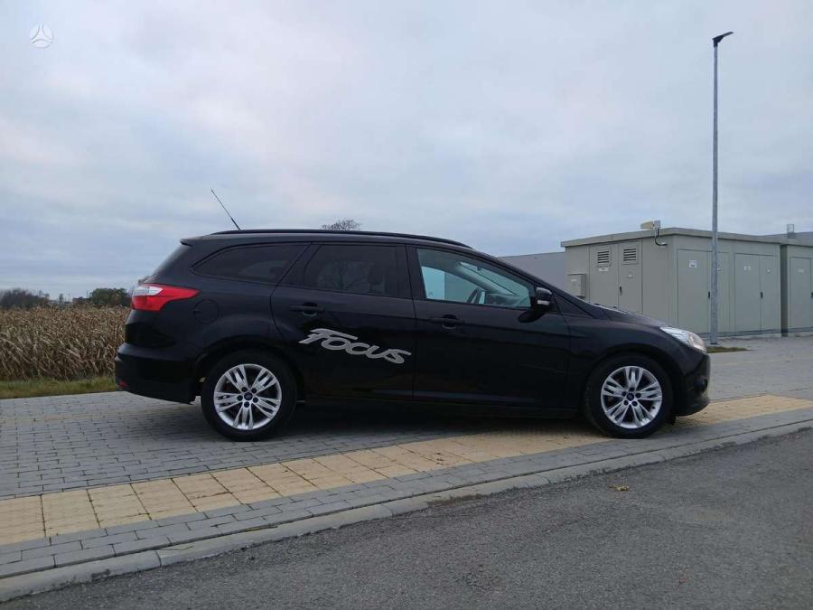 Black Ford Focus 2011 in Marijampole, with an engine capacity of 1.56 L and mileage of 202 thousand km for 3050 €, photo 3 on AUTOMOTO.COM.LV