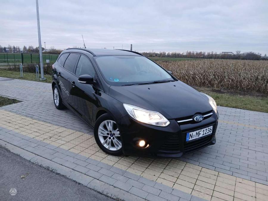 Black Ford Focus 2011 in Marijampole, with an engine capacity of 1.56 L and mileage of 202 thousand km for 3050 €, photo 9 on AUTOMOTO.COM.LV