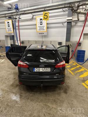 Black Ford Focus 2011 in Bauska, with an engine capacity of 1.60 L and mileage of 260 thousand km for 3450 €, photo 8 on AUTOMOTO.COM.LV