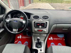 Melns Ford Focus 2011 Talsi, ar dzinēja tilpumu 1.60 L un nobraukumu 177 tūkst. km par 4999 €, foto 16 vietnē AUTOMOTO.COM.LV